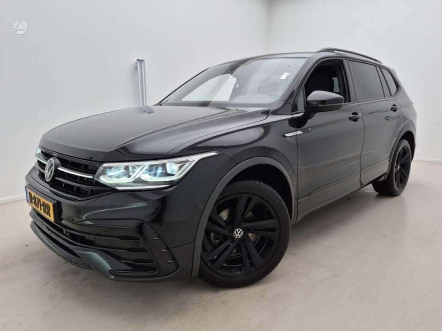 Melns Volkswagen Tiguan Allspace 2021 Šauļi, ar dzinēja tilpumu 1.50 L un nobraukumu 184 tūkst. km par 26999 €, foto 1 vietnē AUTOMOTO.COM.LV