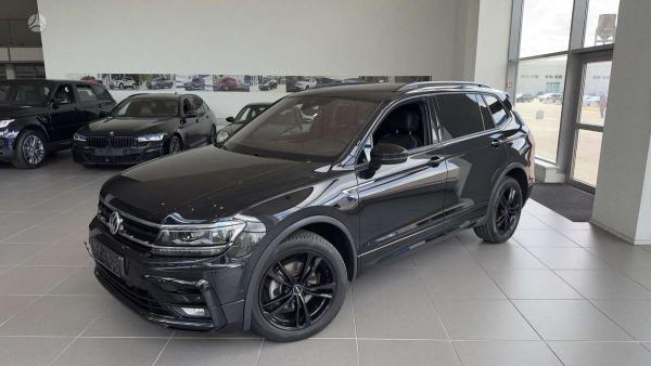 Black Volkswagen Tiguan Allspace 2021 in Marijampole, with an engine capacity of 1.50 L and mileage of 204 thousand km for 19999 €, photo 1 on AUTOMOTO.COM.LV