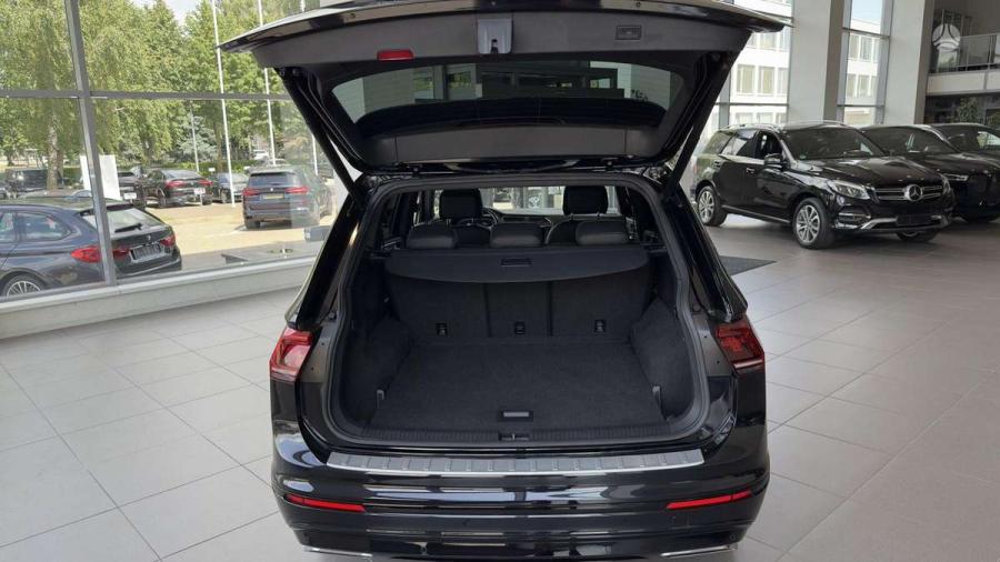 Черный Фольксваген Tiguan Allspace 2021 в Мариямполе, объемом двигателя 1.50 л и пробегом 204 тыс. км за 19999 €, фото 7 на AUTOMOTO.COM.LV