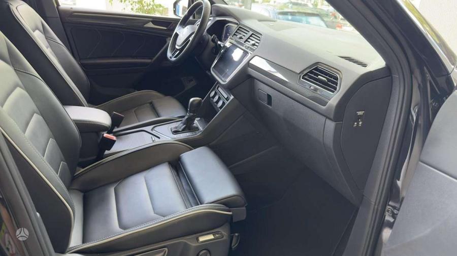 Черный Фольксваген Tiguan Allspace 2021 в Мариямполе, объемом двигателя 1.50 л и пробегом 204 тыс. км за 19999 €, фото 17 на AUTOMOTO.COM.LV
