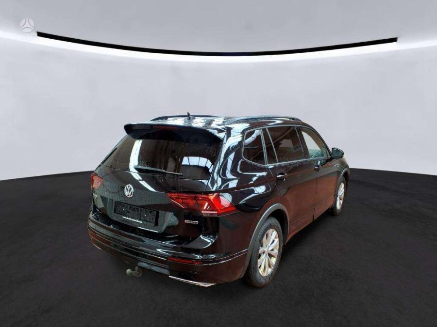 Черный Фольксваген Tiguan Allspace 2021 в Вильнюс, объемом двигателя 1.97 л и пробегом 200 тыс. км за 22100 €, фото 5 на AUTOMOTO.COM.LV