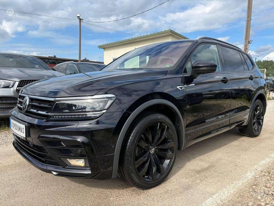 Melns Volkswagen Tiguan Allspace 2021 Viļņa, ar dzinēja tilpumu 1.97 L un nobraukumu 200 tūkst. km par 22200 €, foto 1 vietnē AUTOMOTO.COM.LV