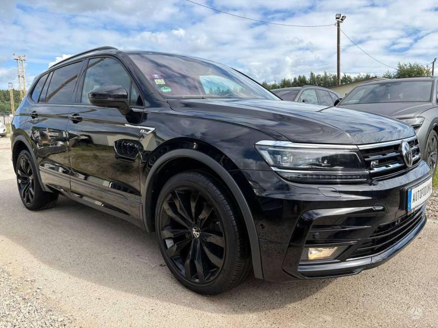 Melns Volkswagen Tiguan Allspace 2021 Viļņa, ar dzinēja tilpumu 1.97 L un nobraukumu 200 tūkst. km par 22200 €, foto 3 vietnē AUTOMOTO.COM.LV