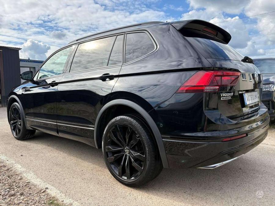 Melns Volkswagen Tiguan Allspace 2021 Viļņa, ar dzinēja tilpumu 1.97 L un nobraukumu 200 tūkst. km par 22200 €, foto 10 vietnē AUTOMOTO.COM.LV