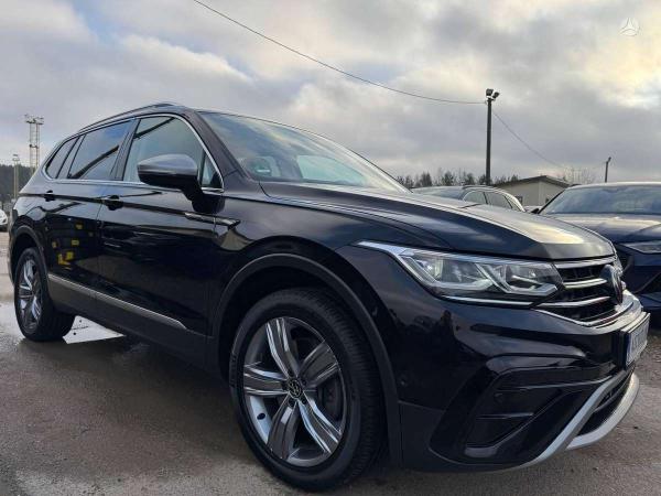 Черный Фольксваген Tiguan Allspace 2021 в Вильнюс, объемом двигателя 2.00 л и пробегом 148 тыс. км за 22800 €, фото 2 на AUTOMOTO.COM.LV