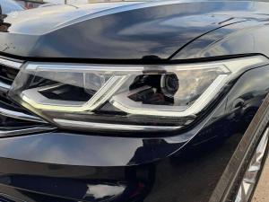 Melns Volkswagen Tiguan Allspace 2021 Viļņa, ar dzinēja tilpumu 2.00 L un nobraukumu 148 tūkst. km par 22800 €, foto 5 vietnē AUTOMOTO.COM.LV
