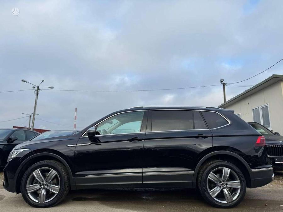 Melns Volkswagen Tiguan Allspace 2021 Viļņa, ar dzinēja tilpumu 2.00 L un nobraukumu 148 tūkst. km par 22800 €, foto 7 vietnē AUTOMOTO.COM.LV