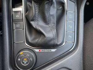Melns Volkswagen Tiguan Allspace 2021 Viļņa, ar dzinēja tilpumu 2.00 L un nobraukumu 148 tūkst. km par 22800 €, foto 30 vietnē AUTOMOTO.COM.LV
