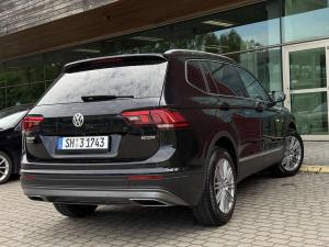 Melns Volkswagen Tiguan Allspace 2021 Klaipėda, ar dzinēja tilpumu 1.97 L un nobraukumu 225 tūkst. km par 18800 €, foto 12 vietnē AUTOMOTO.COM.LV