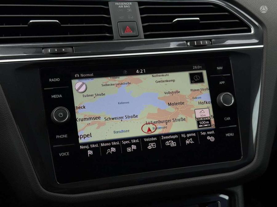 Melns Volkswagen Tiguan Allspace 2021 Klaipėda, ar dzinēja tilpumu 1.97 L un nobraukumu 225 tūkst. km par 18800 €, foto 14 vietnē AUTOMOTO.COM.LV