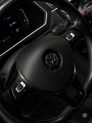 Melns Volkswagen Tiguan Allspace 2021 Klaipėda, ar dzinēja tilpumu 1.97 L un nobraukumu 225 tūkst. km par 18800 €, foto 17 vietnē AUTOMOTO.COM.LV