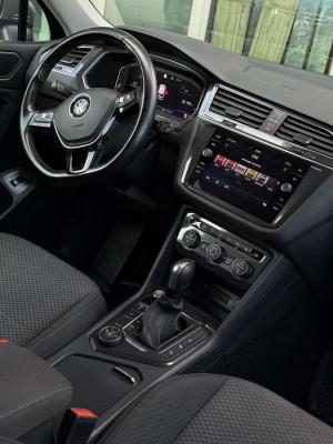 Melns Volkswagen Tiguan Allspace 2021 Klaipėda, ar dzinēja tilpumu 1.97 L un nobraukumu 225 tūkst. km par 18800 €, foto 23 vietnē AUTOMOTO.COM.LV