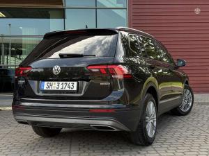 Melns Volkswagen Tiguan Allspace 2021 Klaipėda, ar dzinēja tilpumu 1.97 L un nobraukumu 225 tūkst. km par 18800 €, foto 28 vietnē AUTOMOTO.COM.LV