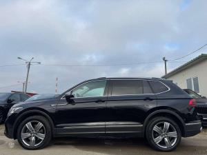 Melns Volkswagen Tiguan Allspace 2021 Viļņa, ar dzinēja tilpumu 2.00 L un nobraukumu 148 tūkst. km par 22400 €, foto 7 vietnē AUTOMOTO.COM.LV