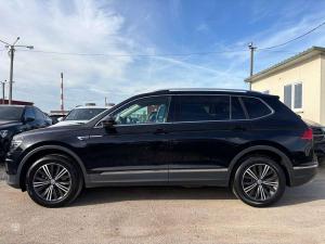 Черный Фольксваген Tiguan Allspace 2021 в Вильнюс, объемом двигателя 1.97 л и пробегом 179 тыс. км за 19600 €, фото 3 на AUTOMOTO.COM.LV