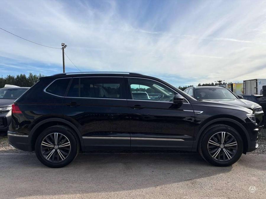 Черный Фольксваген Tiguan Allspace 2021 в Вильнюс, объемом двигателя 1.97 л и пробегом 179 тыс. км за 19600 €, фото 6 на AUTOMOTO.COM.LV
