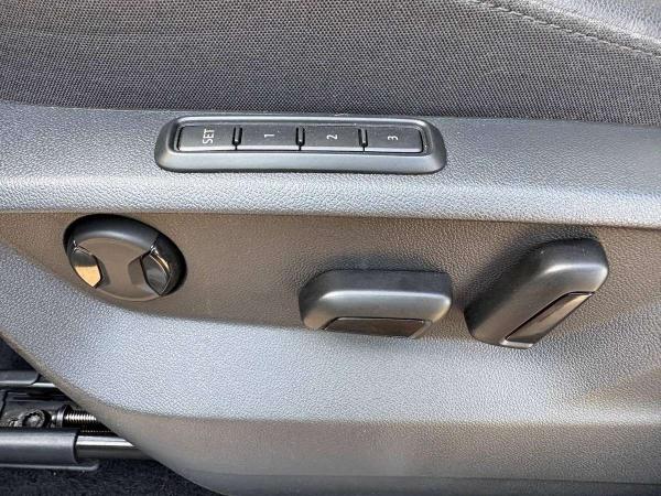 Volkswagen Tiguan Allspace 2021 Viļņa vietnē Melns Volkswagen Tiguan Allspace 2021 Viļņa, ar dzinēja tilpumu 1.97 L un nobraukumu 179 tūkst. km par 19600 €, foto 9 vietnē AUTOMOTO.COM.LV