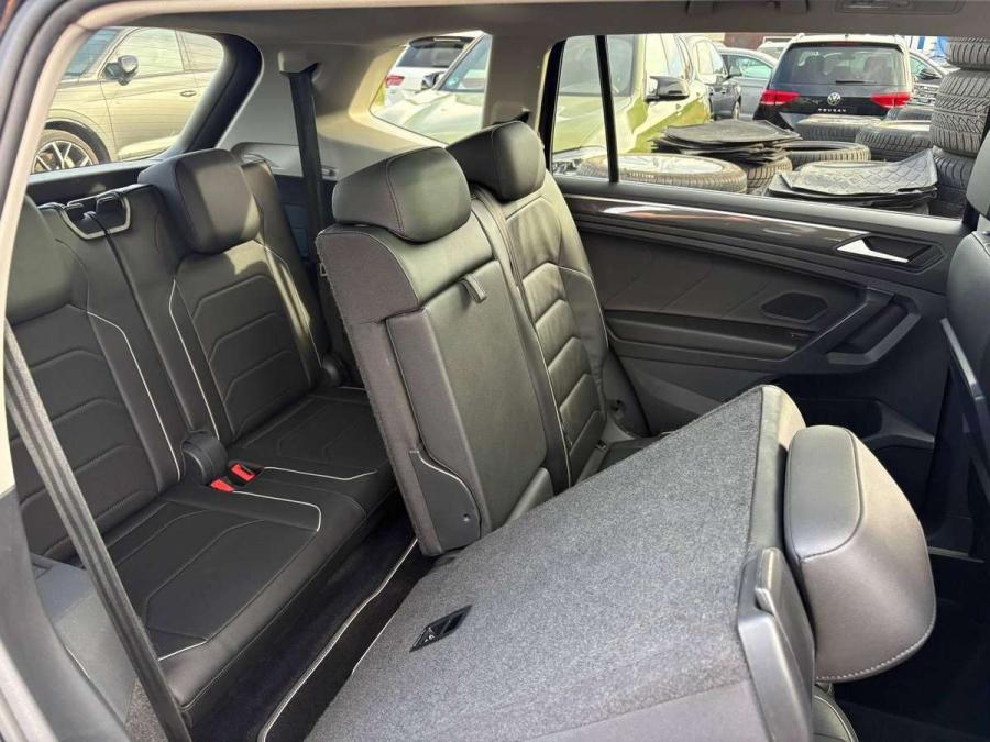 Черный Фольксваген Tiguan Allspace 2021 в Вильнюс, объемом двигателя 1.97 л и пробегом 179 тыс. км за 19600 €, фото 17 на AUTOMOTO.COM.LV