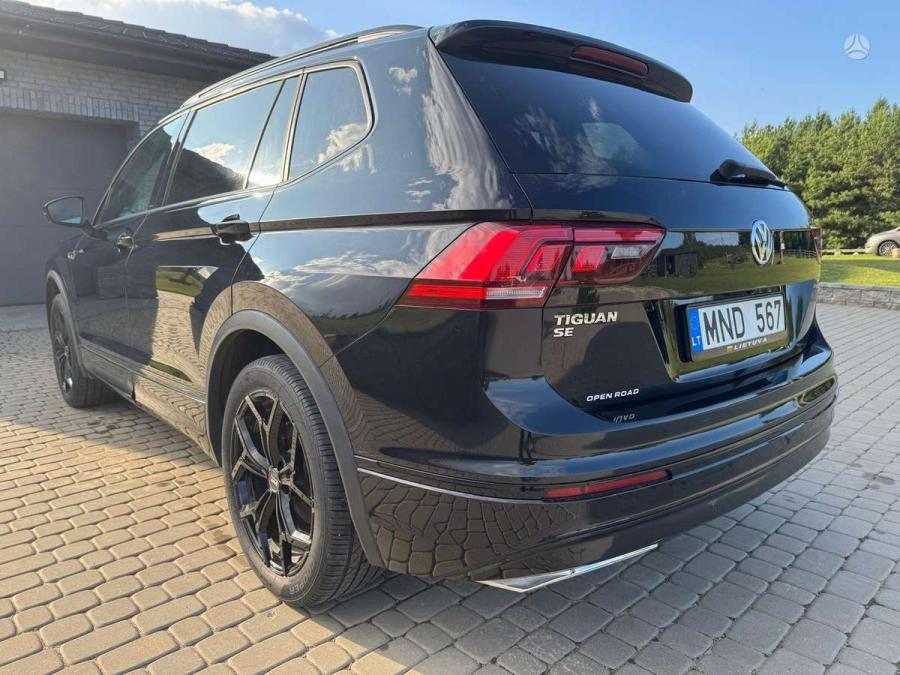 Черный Фольксваген Tiguan Allspace 2021 в Алитус, объемом двигателя 1.98 л и пробегом 125 тыс. км за 18250 €, фото 1 на AUTOMOTO.COM.LV