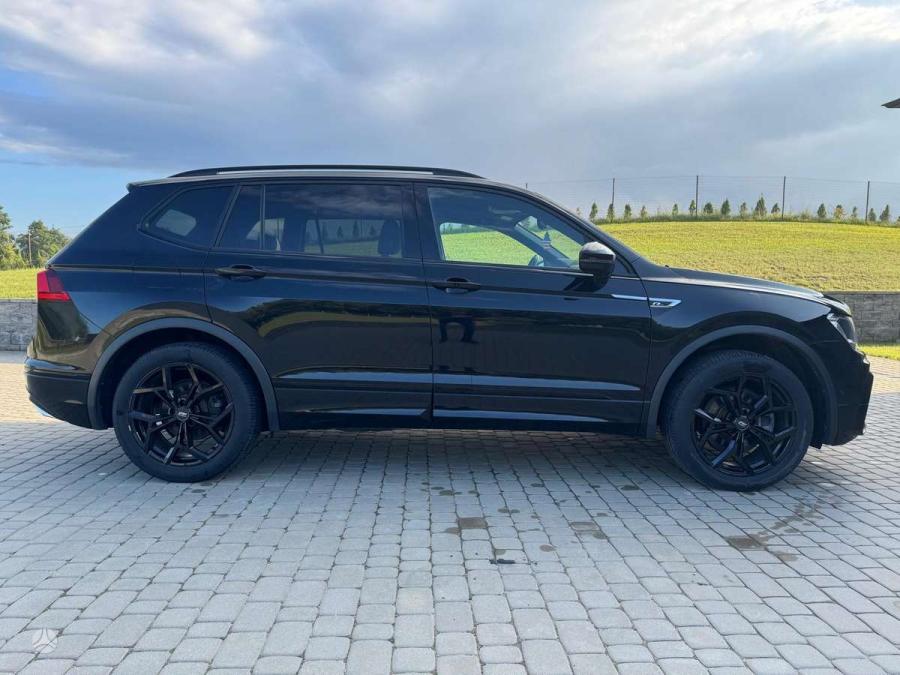 Черный Фольксваген Tiguan Allspace 2021 в Алитус, объемом двигателя 1.98 л и пробегом 125 тыс. км за 18250 €, фото 6 на AUTOMOTO.COM.LV