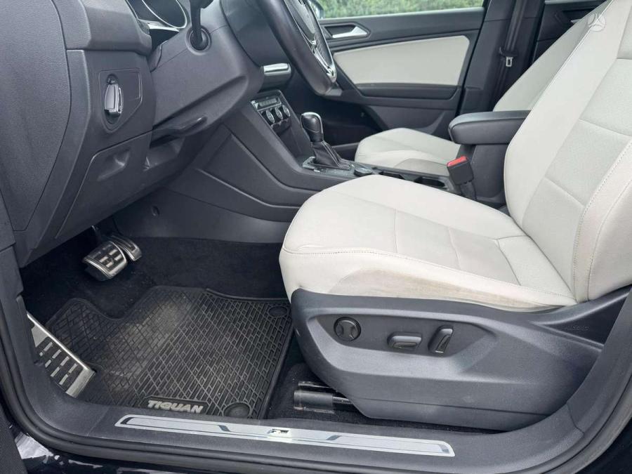 Черный Фольксваген Tiguan Allspace 2021 в Алитус, объемом двигателя 1.98 л и пробегом 125 тыс. км за 18250 €, фото 12 на AUTOMOTO.COM.LV
