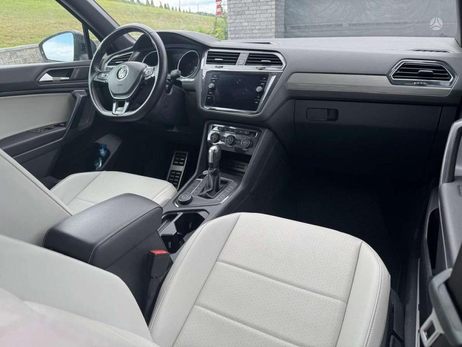 Черный Фольксваген Tiguan Allspace 2021 в Алитус, объемом двигателя 1.98 л и пробегом 125 тыс. км за 18250 €, фото 14 на AUTOMOTO.COM.LV