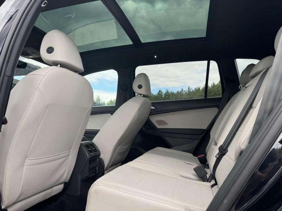 Черный Фольксваген Tiguan Allspace 2021 в Алитус, объемом двигателя 1.98 л и пробегом 125 тыс. км за 18250 €, фото 15 на AUTOMOTO.COM.LV