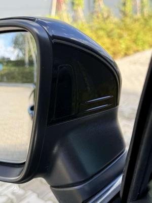 Black Volkswagen Tiguan Allspace 2021 in Vilnius, with an engine capacity of 2.00 L and mileage of 240 thousand km for 16500 €, photo 23 on AUTOMOTO.COM.LV