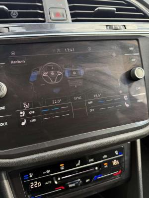 Black Volkswagen Tiguan Allspace 2021 in Vilnius, with an engine capacity of 2.00 L and mileage of 240 thousand km for 16500 €, photo 26 on AUTOMOTO.COM.LV