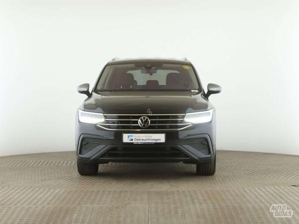 Черный Фольксваген Tiguan Allspace 2022 в Каунас, объемом двигателя 2.00 л и пробегом 91 тыс. км за 30516 €, фото 3 на AUTOMOTO.COM.LV