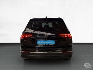 Черный Фольксваген Tiguan Allspace 2022 в Каунас, объемом двигателя 1.50 л и пробегом 59 тыс. км за 32628 €, фото 5 на AUTOMOTO.COM.LV