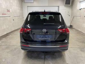 Black Volkswagen Tiguan Allspace 2022 in Marijampole, with an engine capacity of 1.50 L and mileage of 156 thousand km for 21768 €, photo 6 on AUTOMOTO.COM.LV