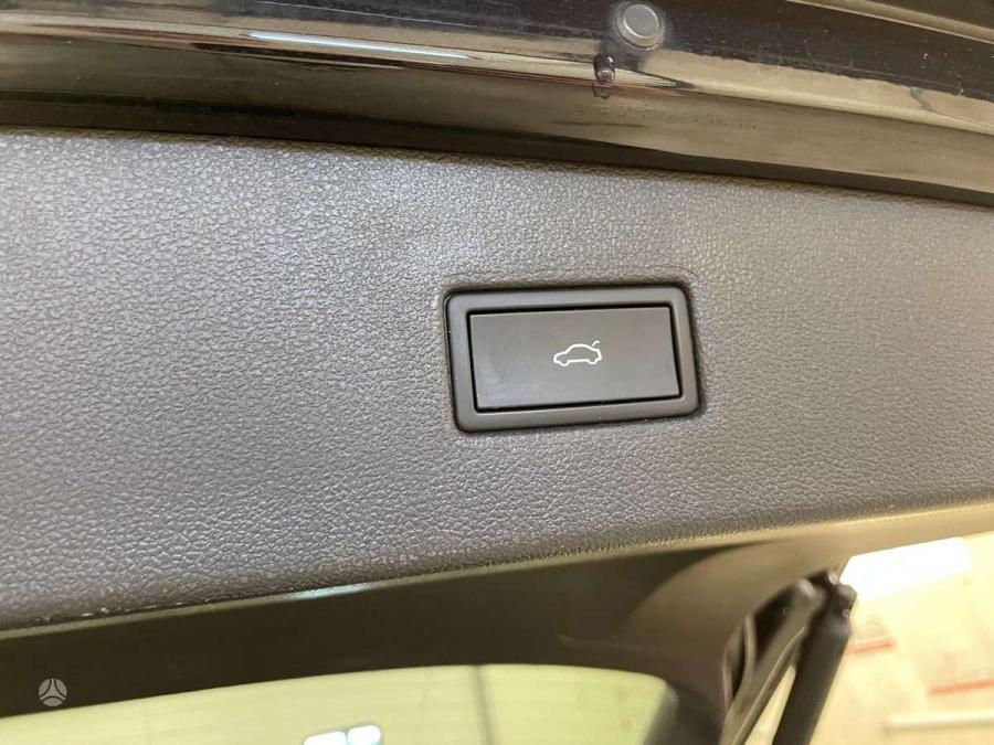 Black Volkswagen Tiguan Allspace 2022 in Marijampole, with an engine capacity of 1.50 L and mileage of 156 thousand km for 21768 €, photo 20 on AUTOMOTO.COM.LV