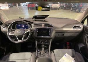 Melns Volkswagen Tiguan Allspace 2022 Viļņa, ar dzinēja tilpumu 1.50 L un nobraukumu 138 tūkst. km par 24805 €, foto 8 vietnē AUTOMOTO.COM.LV