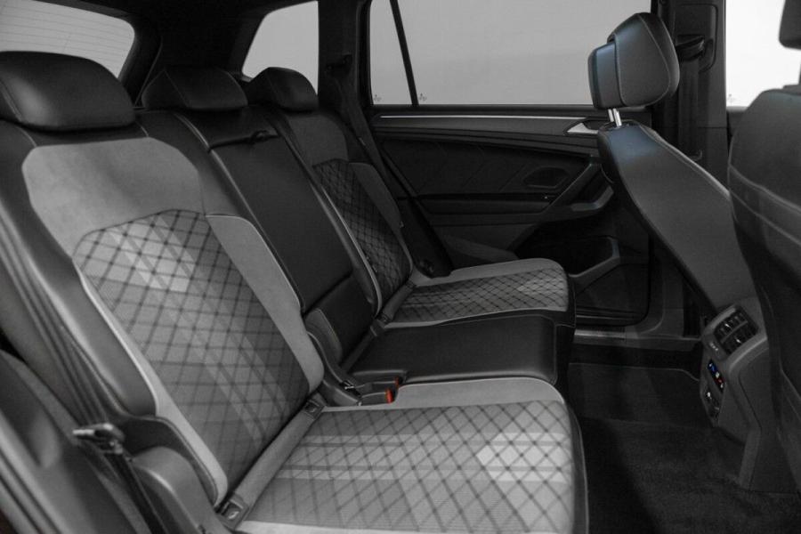 Черный Фольксваген Tiguan Allspace 2022 в Вильнюс, объемом двигателя 2.00 л и пробегом 84 тыс. км за 29950 €, фото 9 на AUTOMOTO.COM.LV
