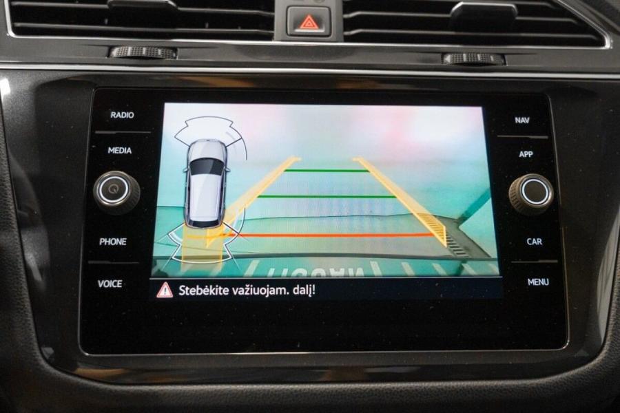 Черный Фольксваген Tiguan Allspace 2022 в Вильнюс, объемом двигателя 2.00 л и пробегом 84 тыс. км за 29950 €, фото 23 на AUTOMOTO.COM.LV