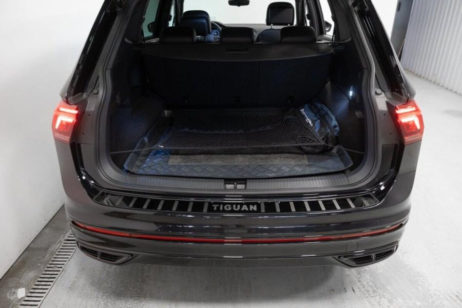 Черный Фольксваген Tiguan Allspace 2022 в Вильнюс, объемом двигателя 2.00 л и пробегом 84 тыс. км за 29950 €, фото 26 на AUTOMOTO.COM.LV