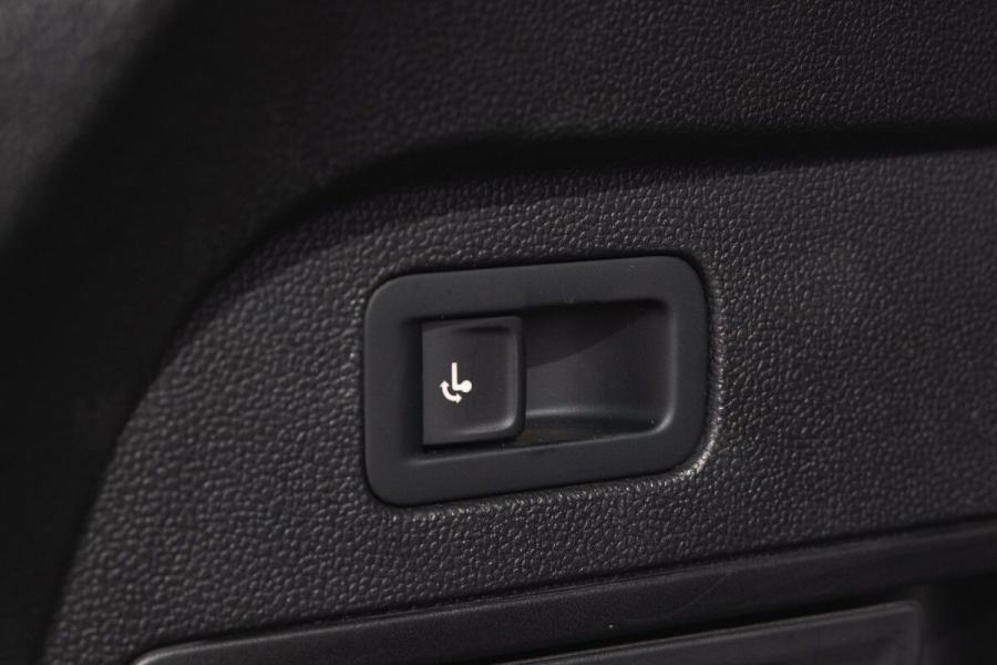 Черный Фольксваген Tiguan Allspace 2022 в Вентспилс, объемом двигателя 2.00 л и пробегом 126 тыс. км за 30500 €, фото 16 на AUTOMOTO.COM.LV