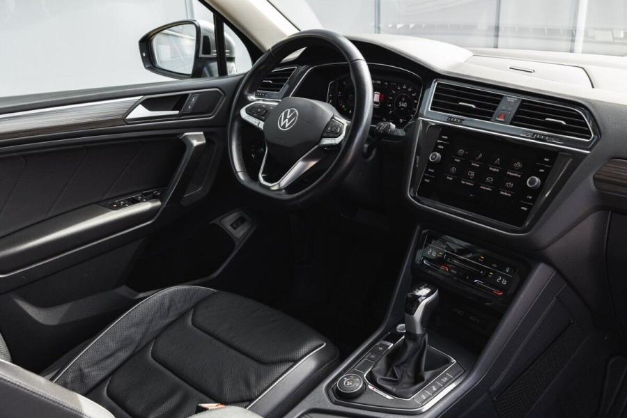 Черный Фольксваген Tiguan Allspace 2022 в Вентспилс, объемом двигателя 2.00 л и пробегом 126 тыс. км за 30500 €, фото 18 на AUTOMOTO.COM.LV