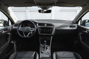 Черный Фольксваген Tiguan Allspace 2022 в Вентспилс, объемом двигателя 2.00 л и пробегом 126 тыс. км за 30500 €, фото 20 на AUTOMOTO.COM.LV