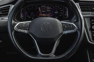 Черный Фольксваген Tiguan Allspace 2022 в Вентспилс, объемом двигателя 2.00 л и пробегом 126 тыс. км за 30500 €, фото 21 на AUTOMOTO.COM.LV