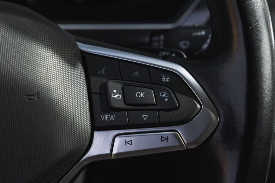 Black Volkswagen Tiguan Allspace 2022 in Ventspils, with an engine capacity of 2.00 L and mileage of 126 thousand km for 30500 €, photo 23 on AUTOMOTO.COM.LV
