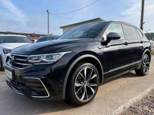 Melns Volkswagen Tiguan Allspace 2022 Viļņa, ar dzinēja tilpumu 2.00 L un nobraukumu 116 tūkst. km par 26500 €, foto  vietnē AUTOMOTO.COM.LV