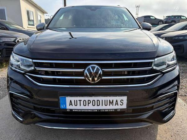 Black Volkswagen Tiguan Allspace 2022 in Vilnius, with an engine capacity of 2.00 L and mileage of 116 thousand km for 26500 €, photo 5 on AUTOMOTO.COM.LV