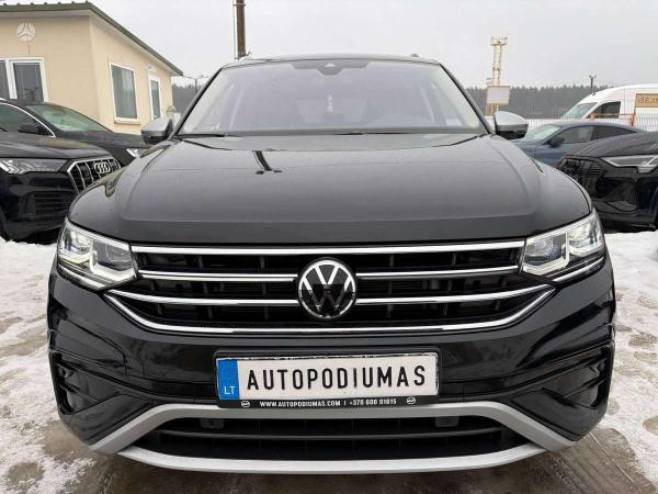 Melns Volkswagen Tiguan Allspace 2023 Viļņa, ar dzinēja tilpumu 2.00 L un nobraukumu 48 tūkst. km par 33300 €, foto 3 vietnē AUTOMOTO.COM.LV