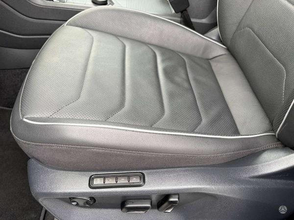 Melns Volkswagen Tiguan Allspace 2023 Viļņa, ar dzinēja tilpumu 2.00 L un nobraukumu 48 tūkst. km par 33300 €, foto 11 vietnē AUTOMOTO.COM.LV