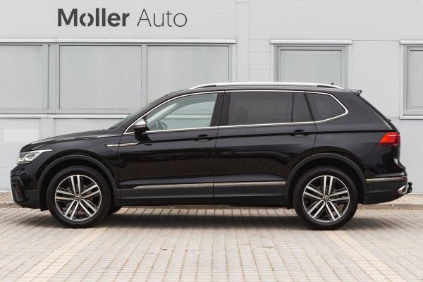 Черный Фольксваген Tiguan Allspace 2023 в Вентспилс, объемом двигателя 2.00 л и пробегом 159 тыс. км за 27250 €, фото 2 на AUTOMOTO.COM.LV