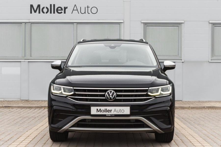 Black Volkswagen Tiguan Allspace 2023 in Ventspils, with an engine capacity of 2.00 L and mileage of 159 thousand km for 27250 €, photo 9 on AUTOMOTO.COM.LV