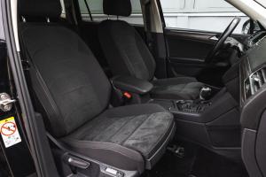 Black Volkswagen Tiguan Allspace 2023 in Ventspils, with an engine capacity of 2.00 L and mileage of 159 thousand km for 27250 €, photo 17 on AUTOMOTO.COM.LV