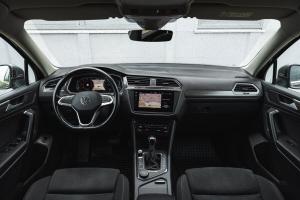 Black Volkswagen Tiguan Allspace 2023 in Ventspils, with an engine capacity of 2.00 L and mileage of 159 thousand km for 27250 €, photo 18 on AUTOMOTO.COM.LV